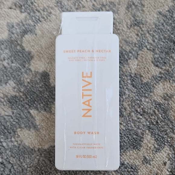Native | Bath | Native Sweet Peach Nectar Body Wash White And Orange ...